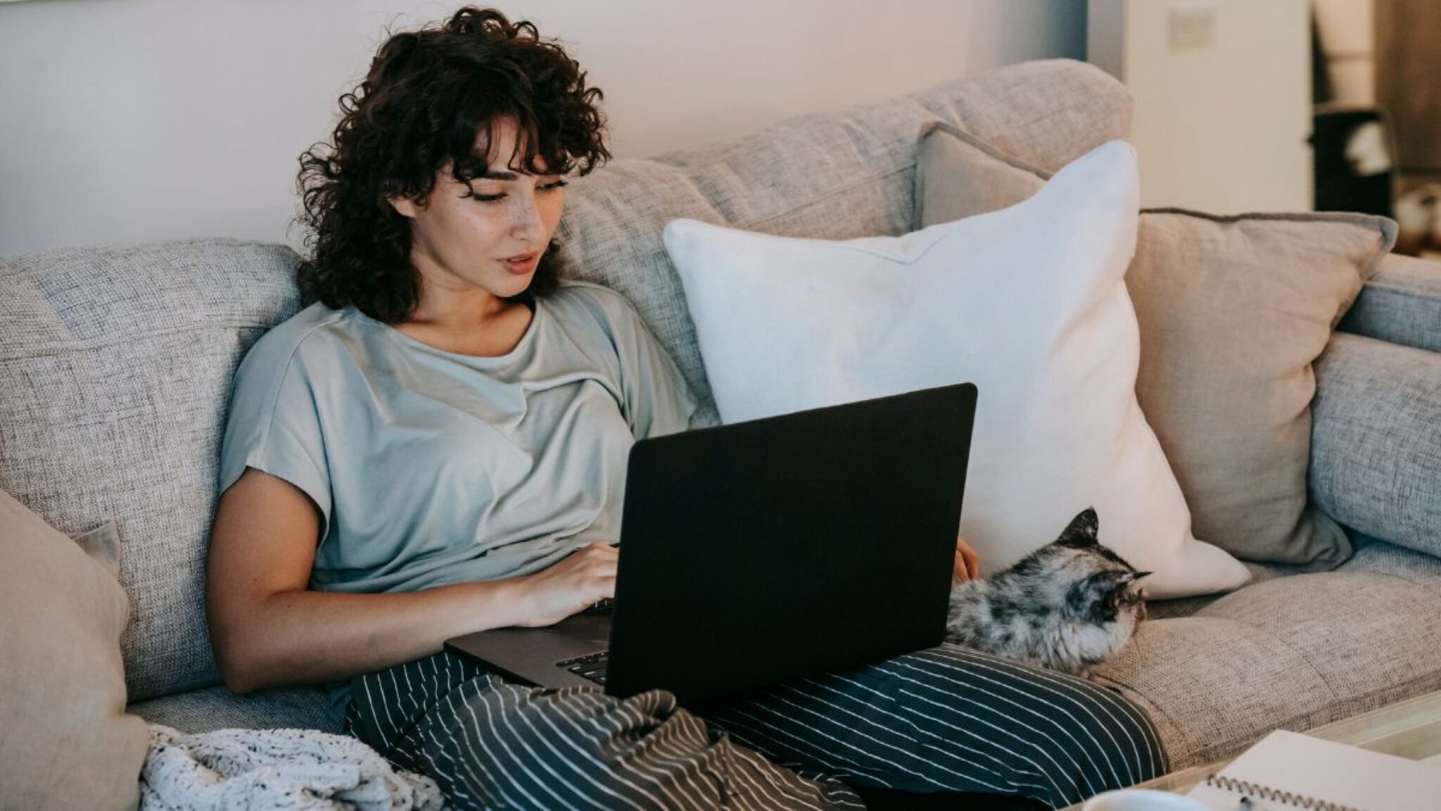 Top Binge-Worthy Series to Stream in 2025 - GeeksDigit.Com