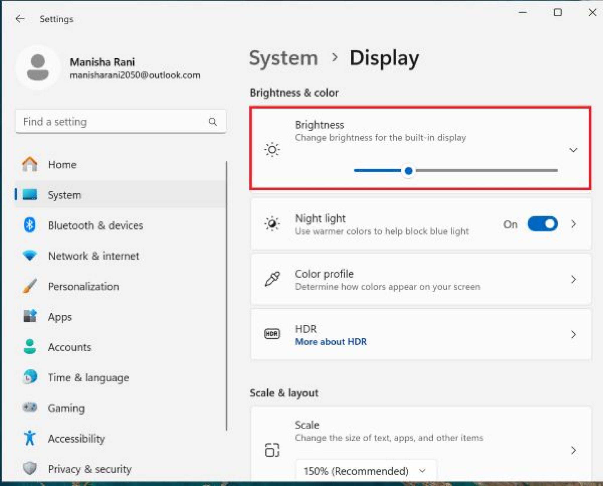 How to Adjust Screen Brightness in Windows 11 - GeeksDigit.Com